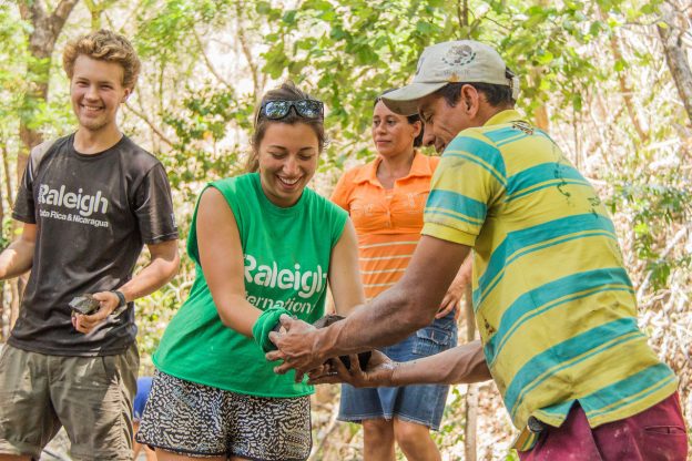 Temporary Work Abroad – Essential Info, Tips and AdviceWorldwide Insure