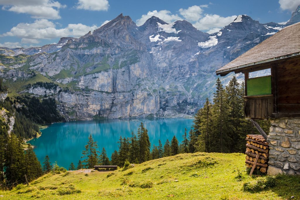 Hiking In The Swiss Alps – Summer Destination GuideWorldwide Insure
